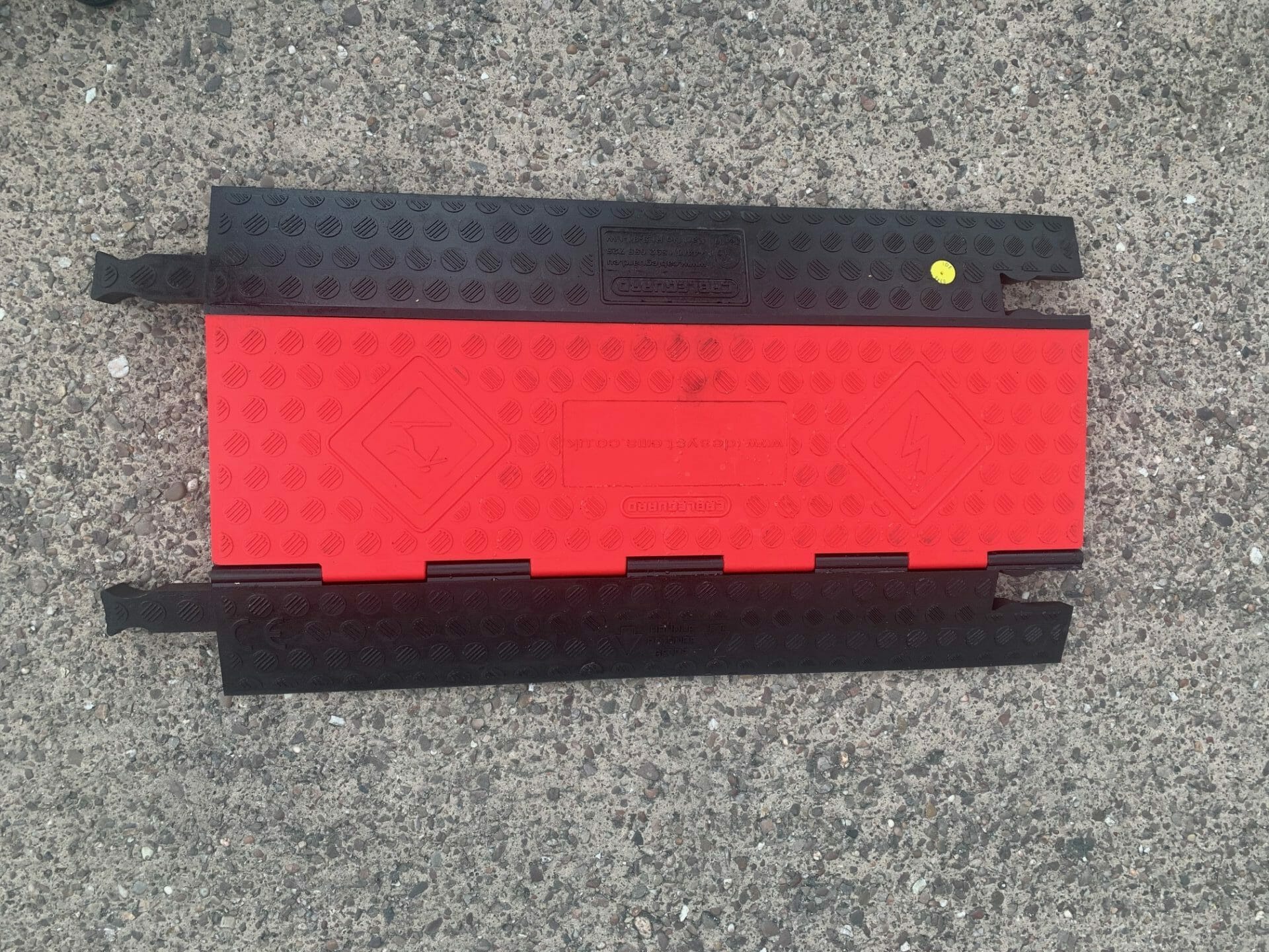 Red Line Cable Ramps - idesystems.co.uk